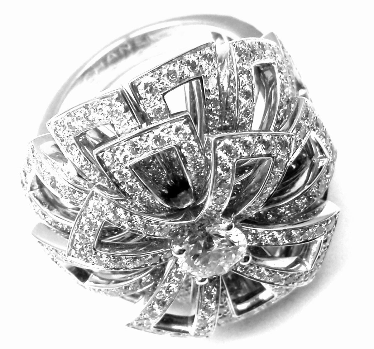 Rare! Authentic Chanel Flower 18k White Gold Diamond Large Ring